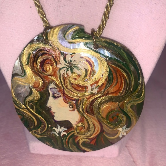 Vintage | Jewelry | Vintage Hand Painted Shell Necklace | Poshmark